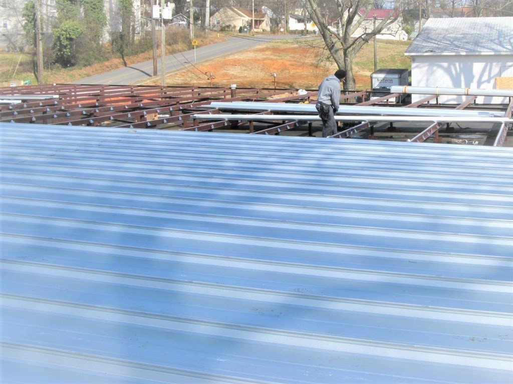 Trapezoidal standing seam metal roof - Metal Roof Experts in Ontario ...